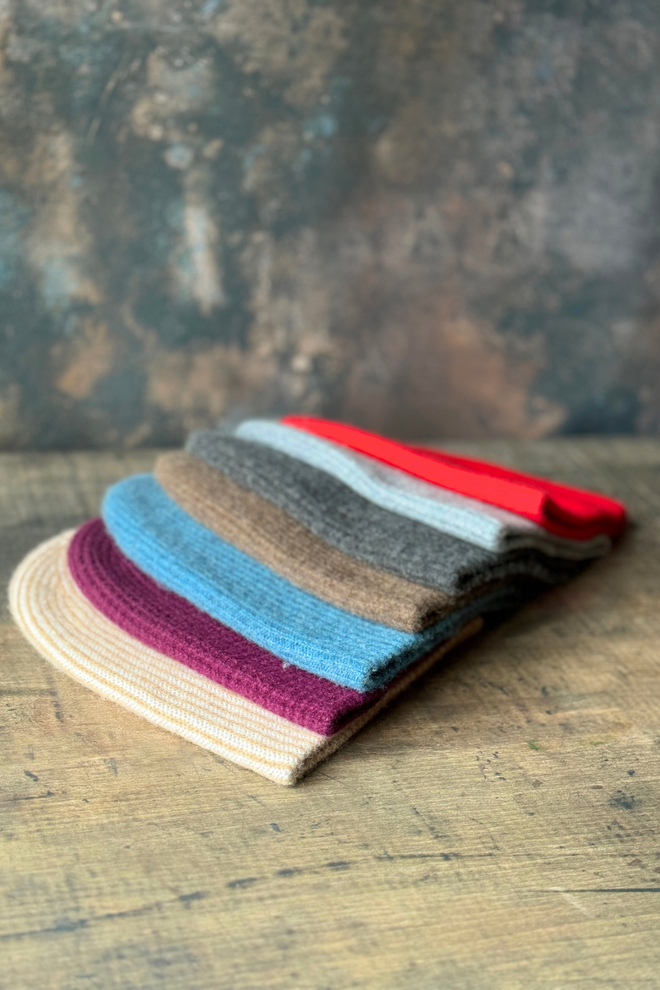 White and Warren Plush Rib Beanie – Studio Opal Boutique